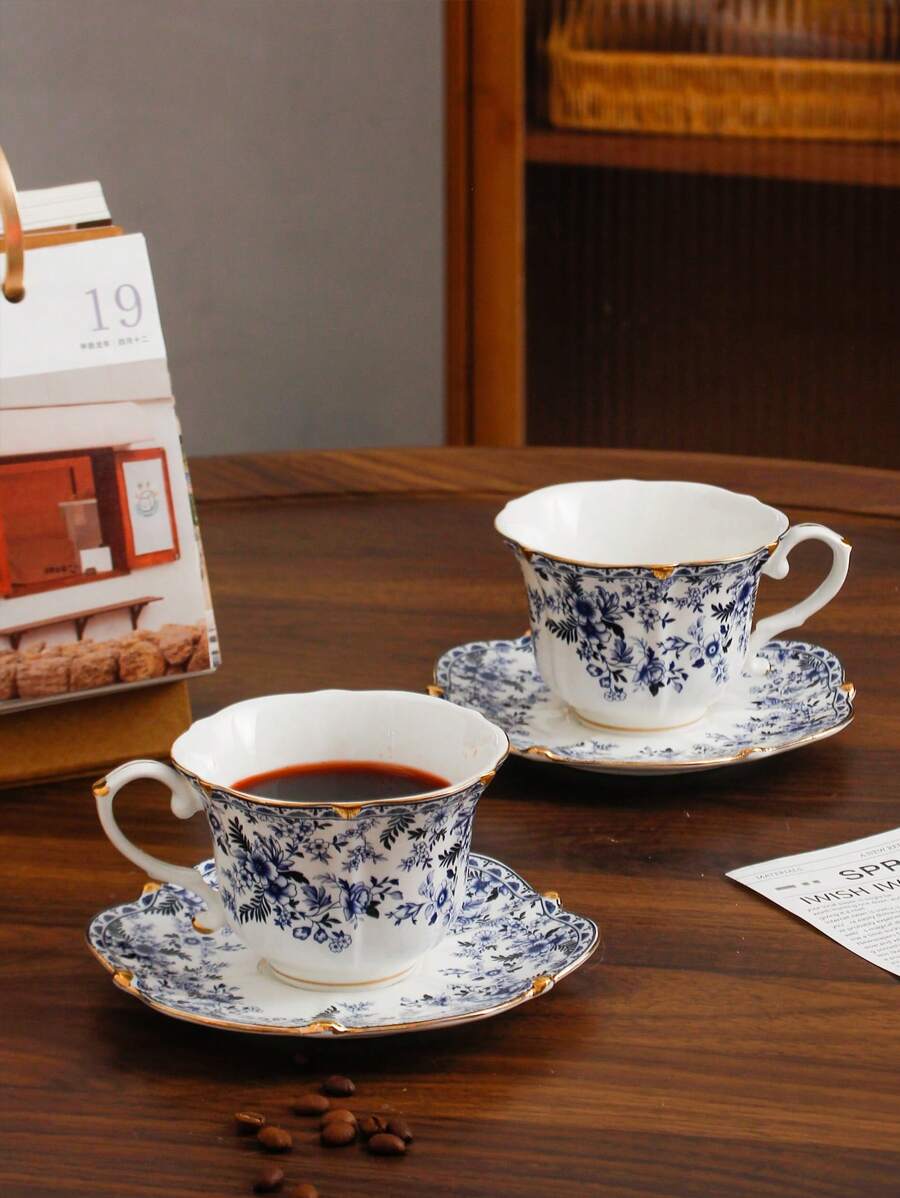 1 Set Of High-End Chinese Blue And White Porcelain Ceramic Cup And ...