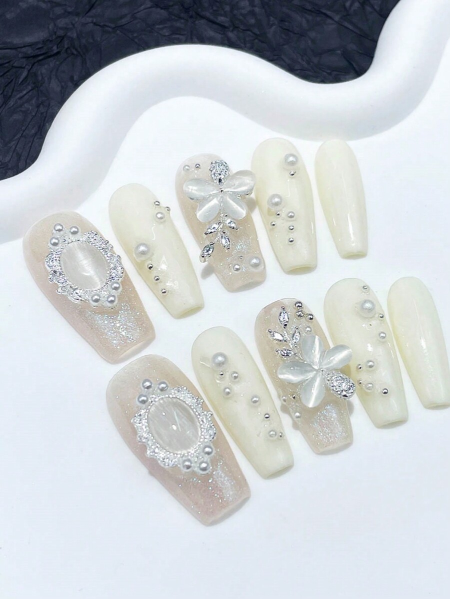 White Fake Nails With Pearls Setting Long Lasting Safe Material ...
