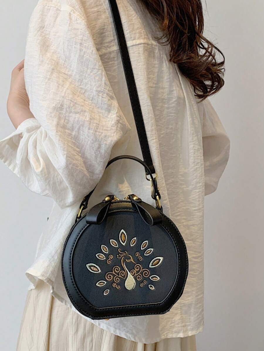 Carit Koty Vintage Heavy Industries bestickte runde Tasche für Kuchen ...