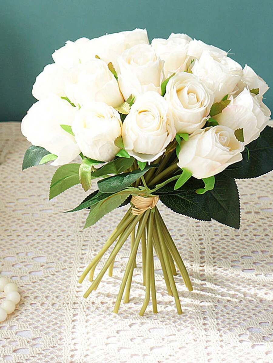 18Pcs Artificial Red Flowers Silk Roses Fake Bridal Wedding Bouquet For ...