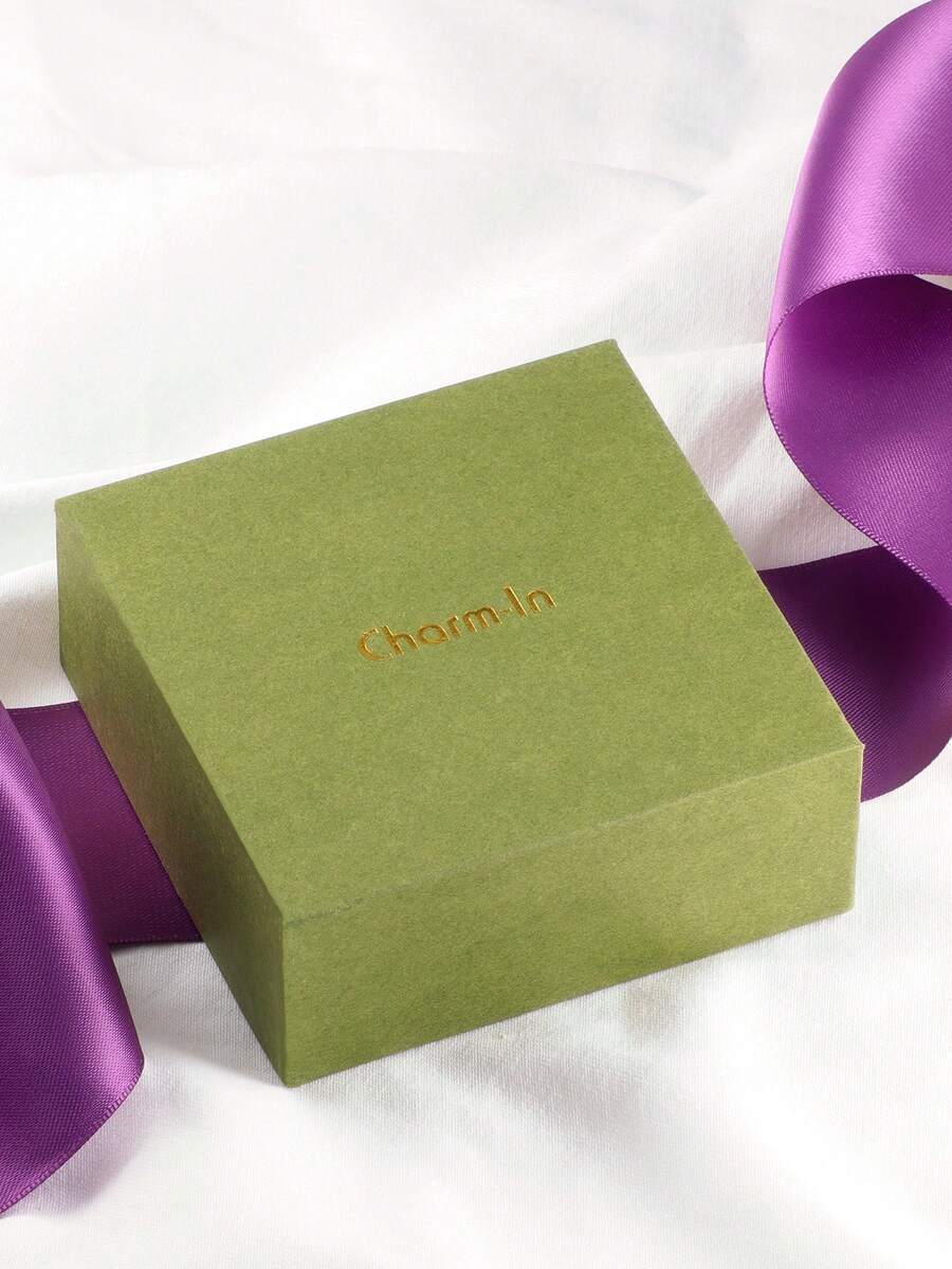 A Gift Box Set With (Motivational Slogan) Keep Moving Forward Message ...