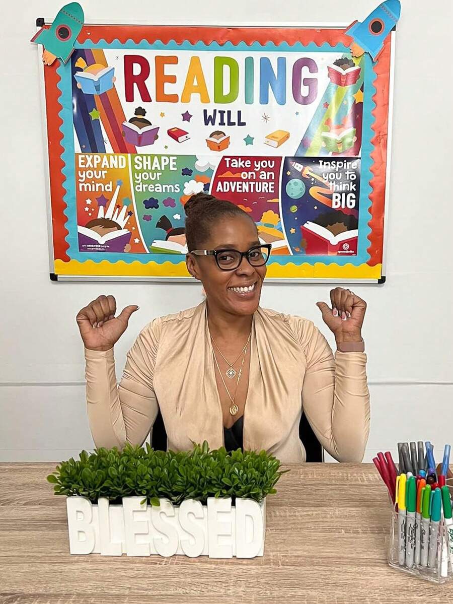 Chalkboard Decorations - Reading Banners And Posters - Bulletin Boards ...