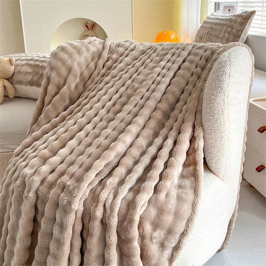 Camel Three-Dimensional Blanket Super Soft Portable Foldable Sofa Nap ...