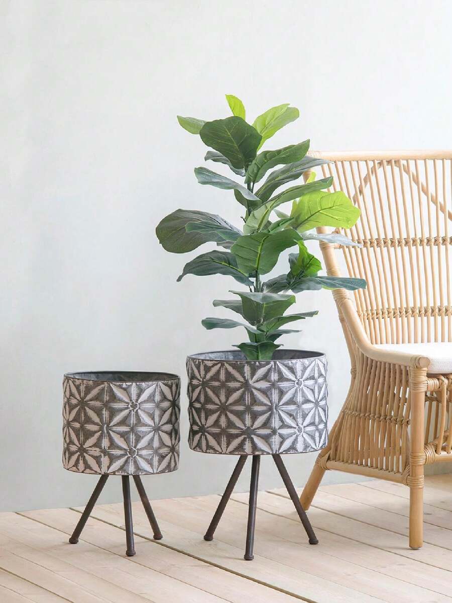 Set Of 2 Metal Planter Stands - Round Galvanized Grey Farmhouse Planter ...