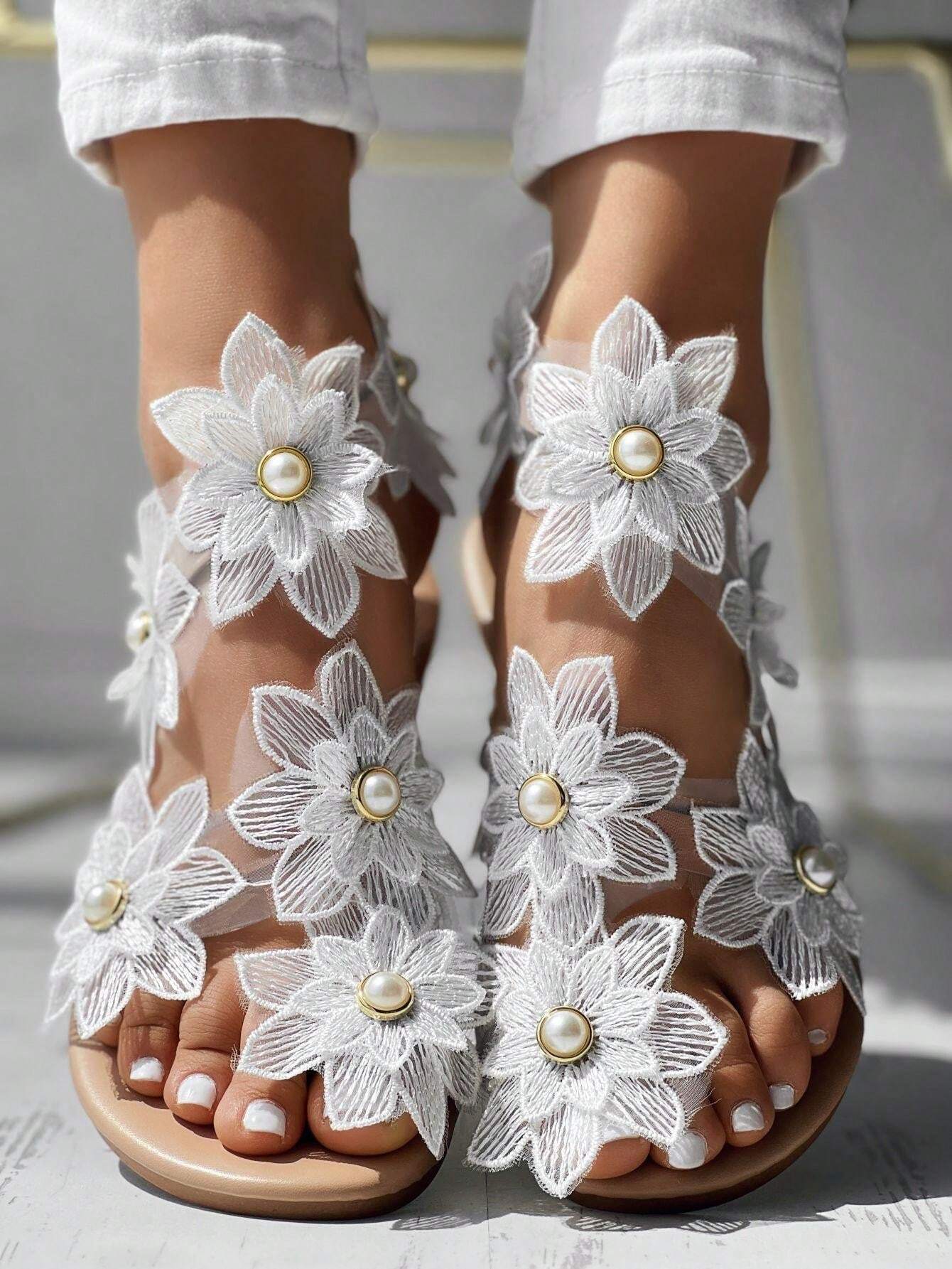 Women's Flat White Sandals With 3D Floral Design, Fashion Strap And Toe ...