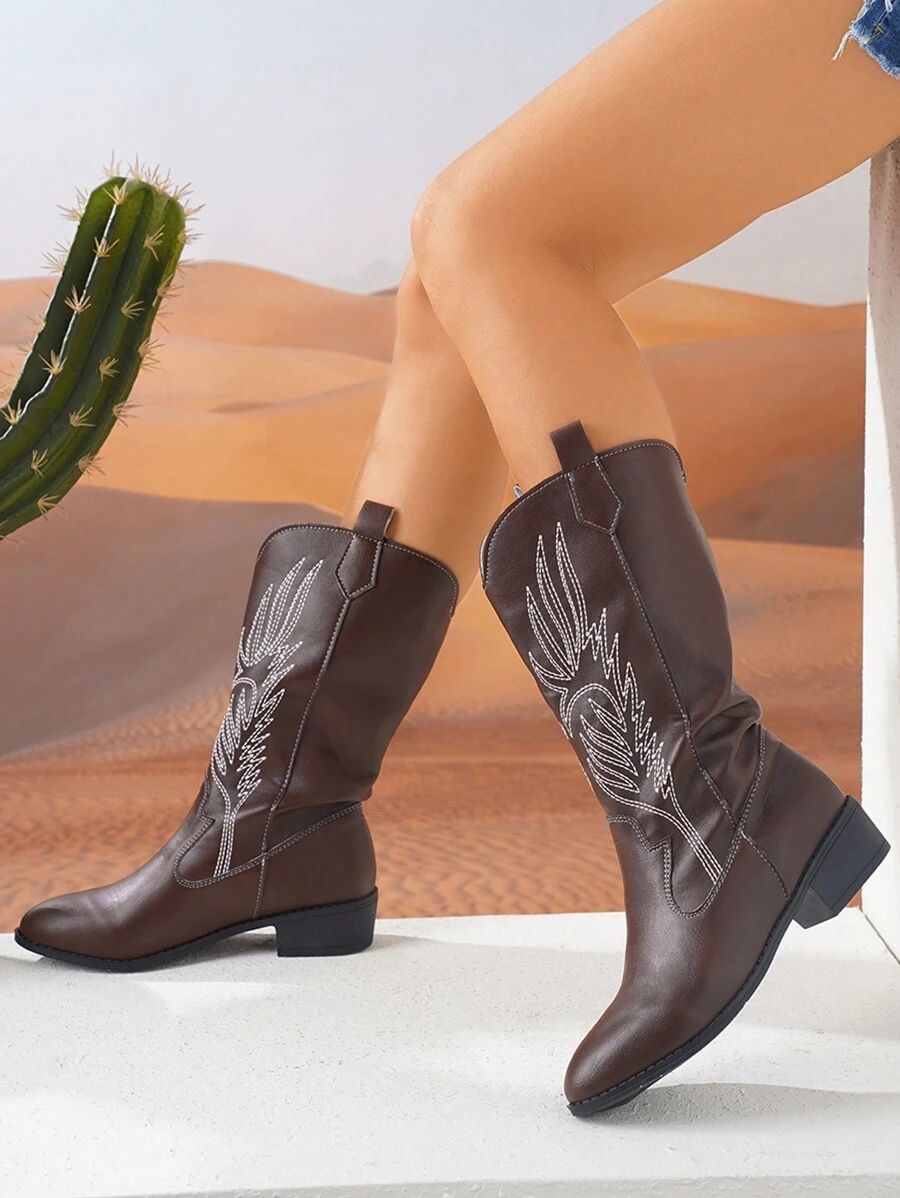 Botas Estilo Western Bordadas em Couro de Moda Feminina para as Quatro ...