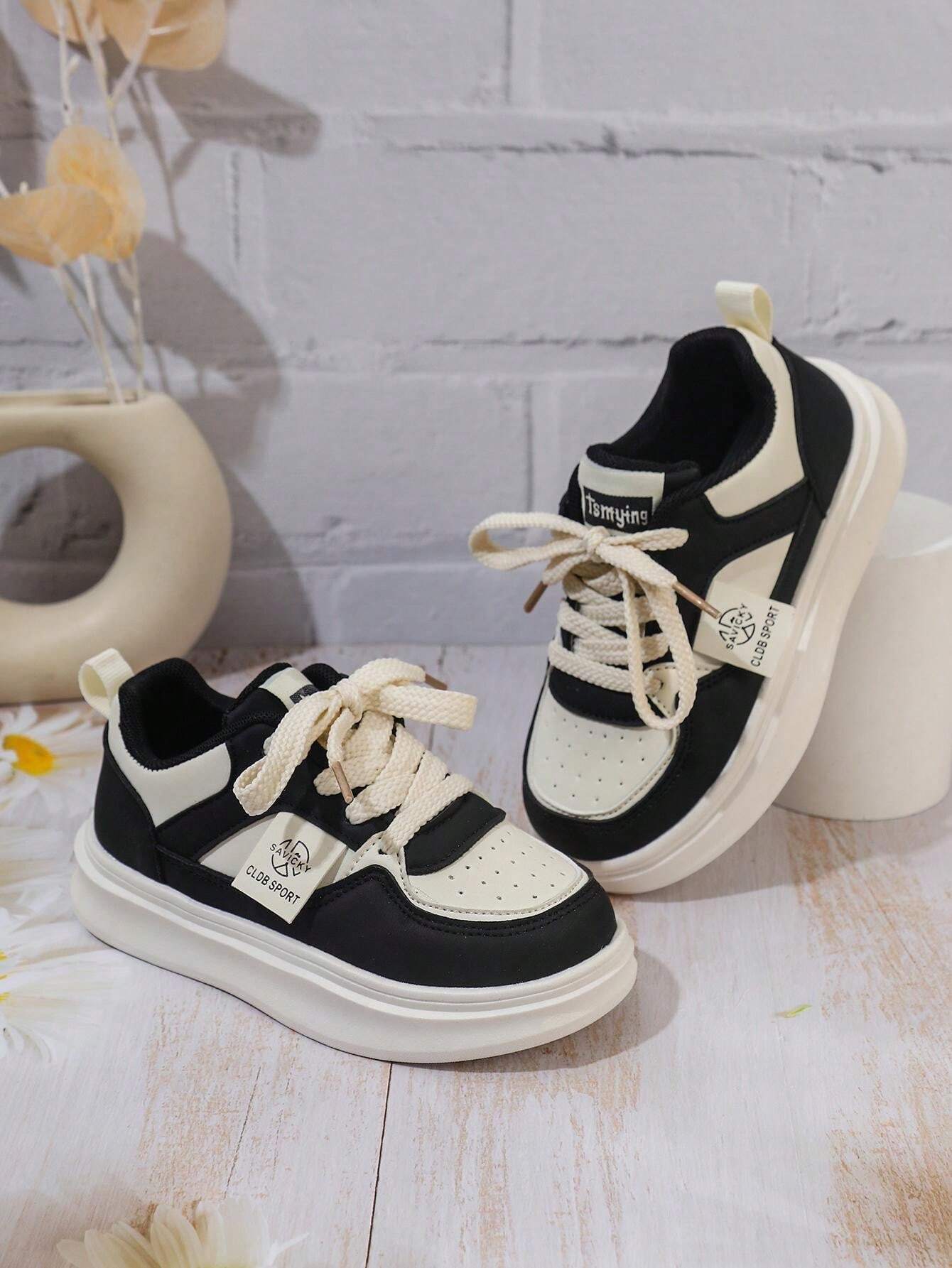 A Pair Of Unisex 1-3 6-Year-Old Children's Skateboard Shoes For Autumn ...