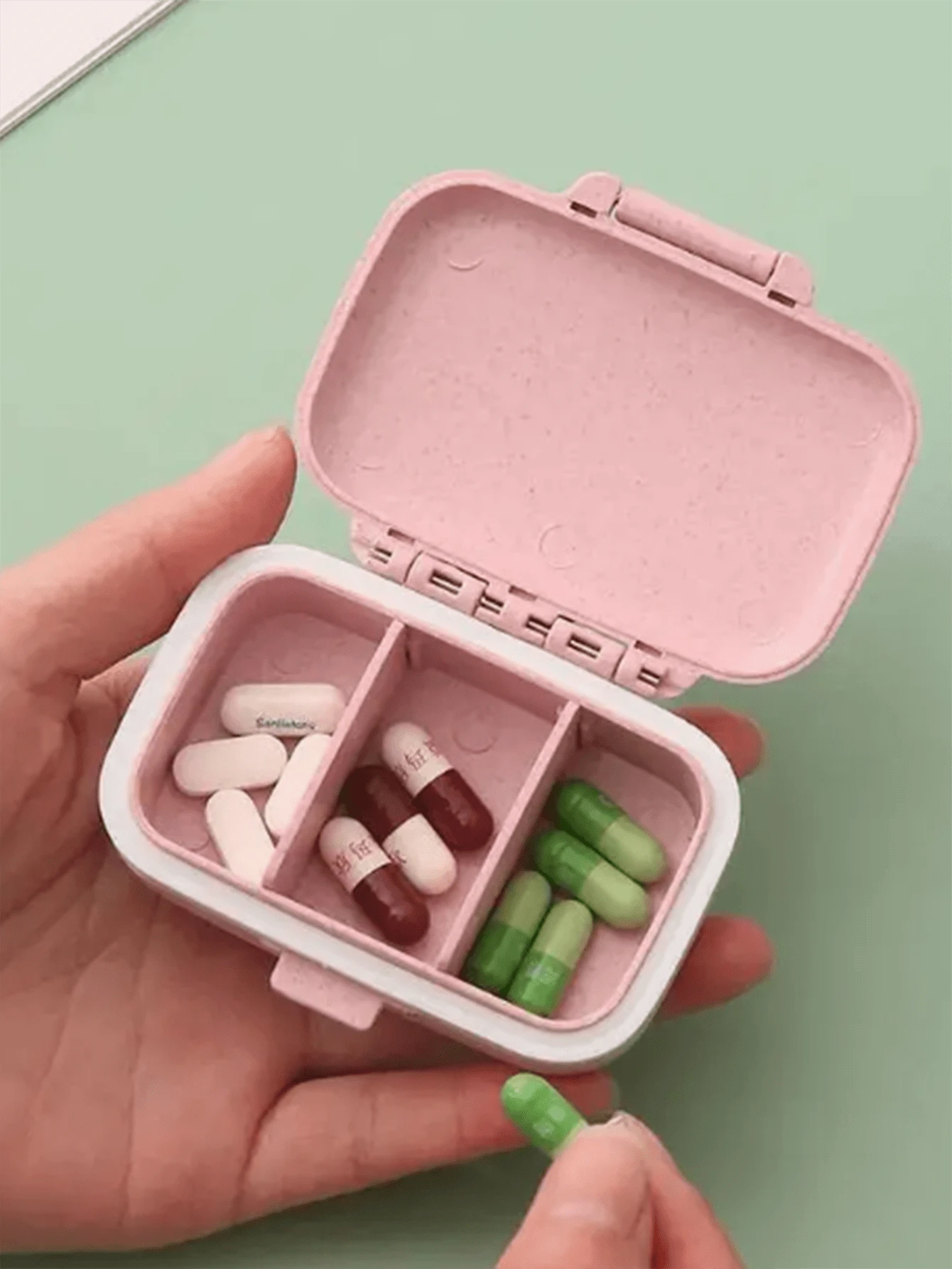 1pc Travel-Ready Compartment Pill Case - Weekly Medication Organizer ...