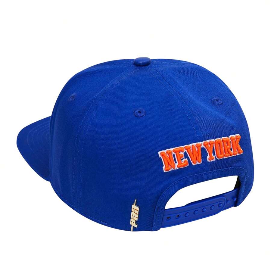 Pro Standard Pro Standard New York Knicks Dropshadow Script Red ...
