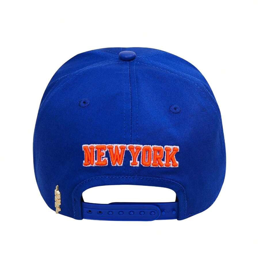 Pro Standard Pro Standard New York Knicks Dropshadow Script Red ...