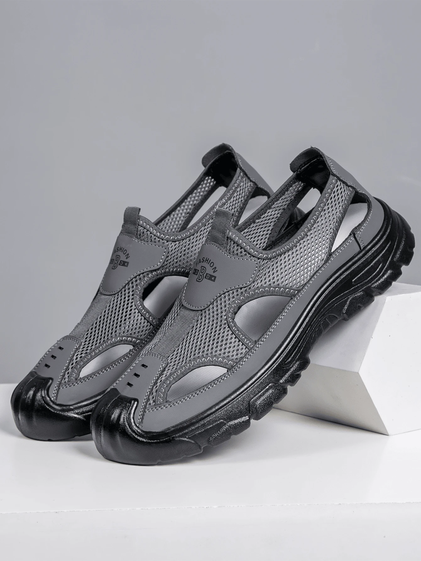 メンズ2024年夏向け ブレスメッシュ ドライビングシューズ、オープン式の外履き用水陸両用カジュアルシューズ | SHEIN JAPAN