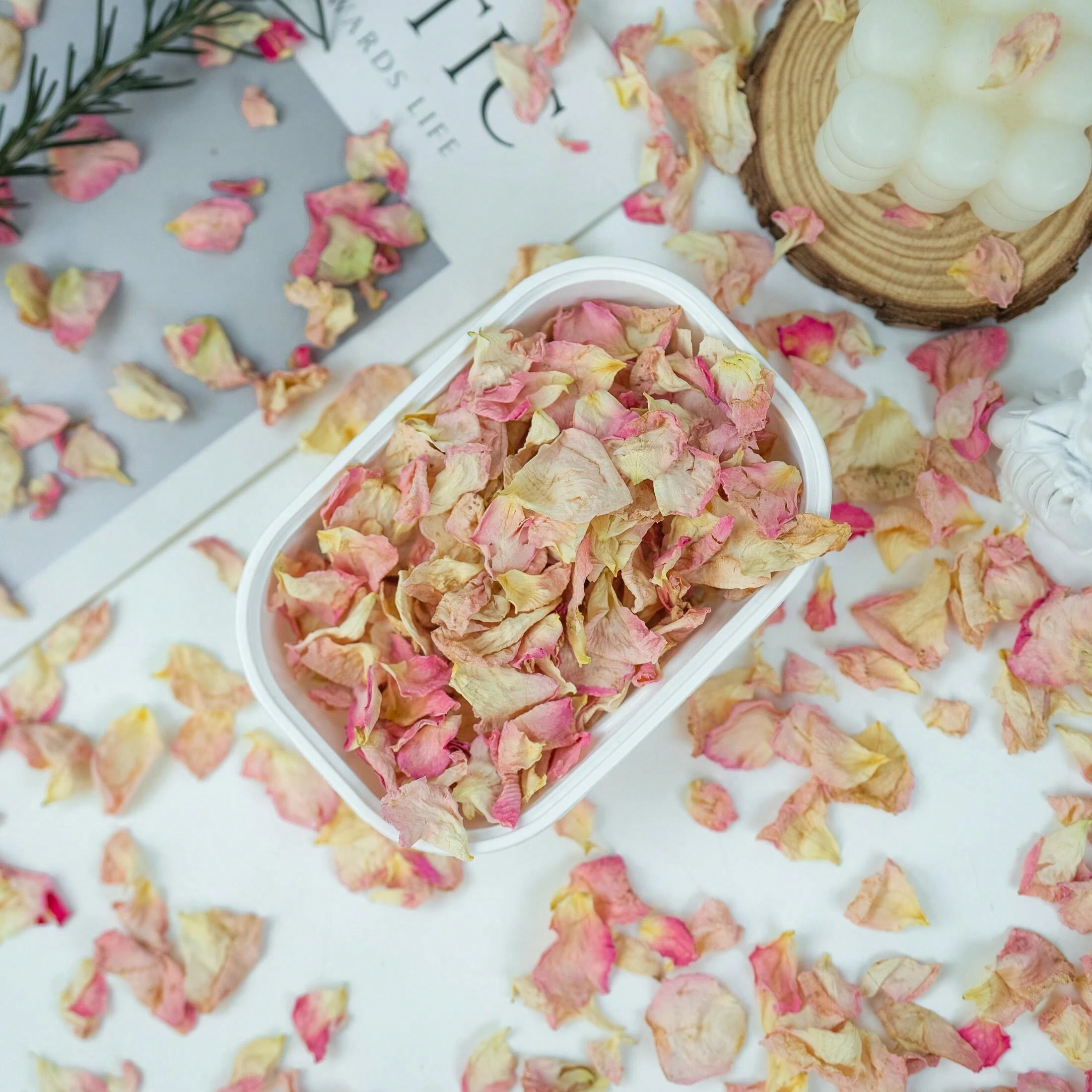 1 boîte pétales de roses séchées, vraies fleurs séchées de roses rouges ...