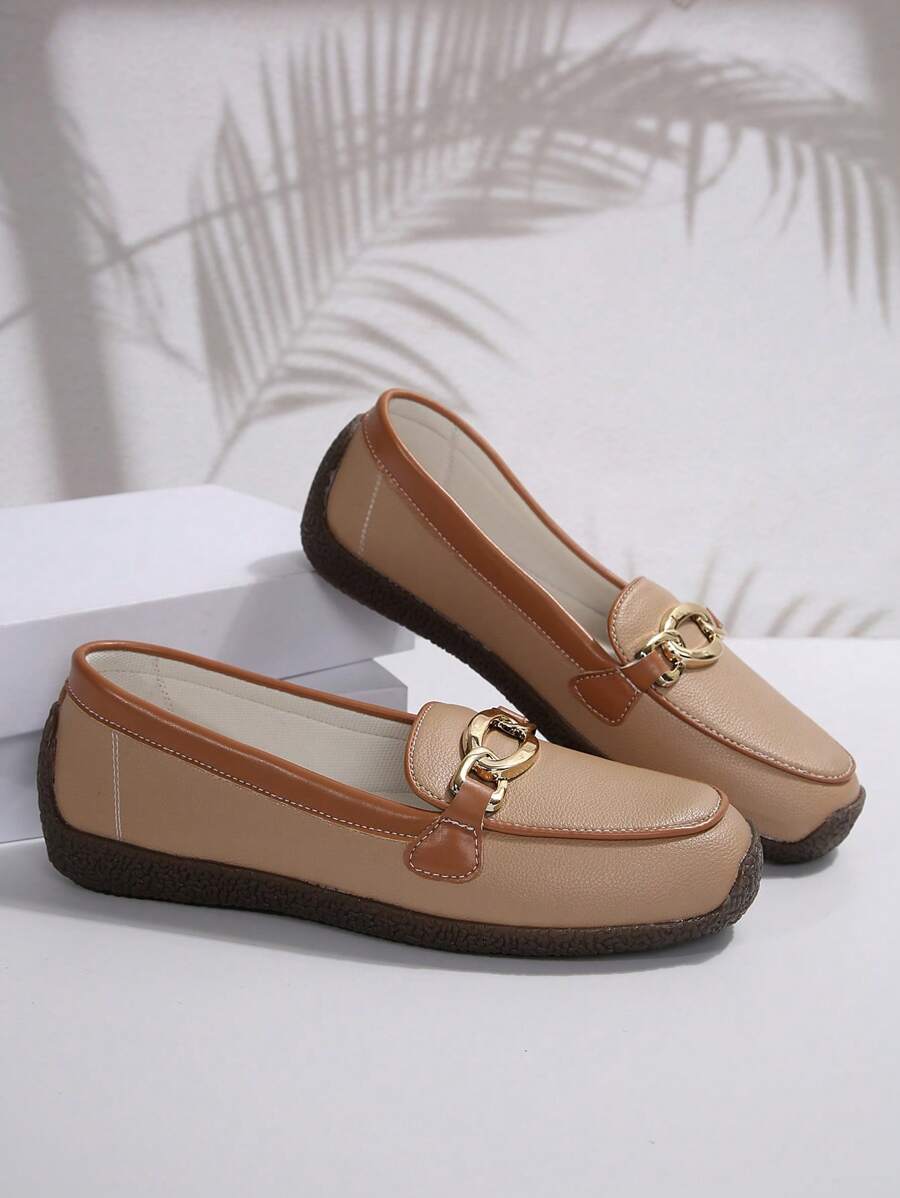 Women's Silver Slip-On Round Toe Patent Leather Flat Shoes With Metal ...