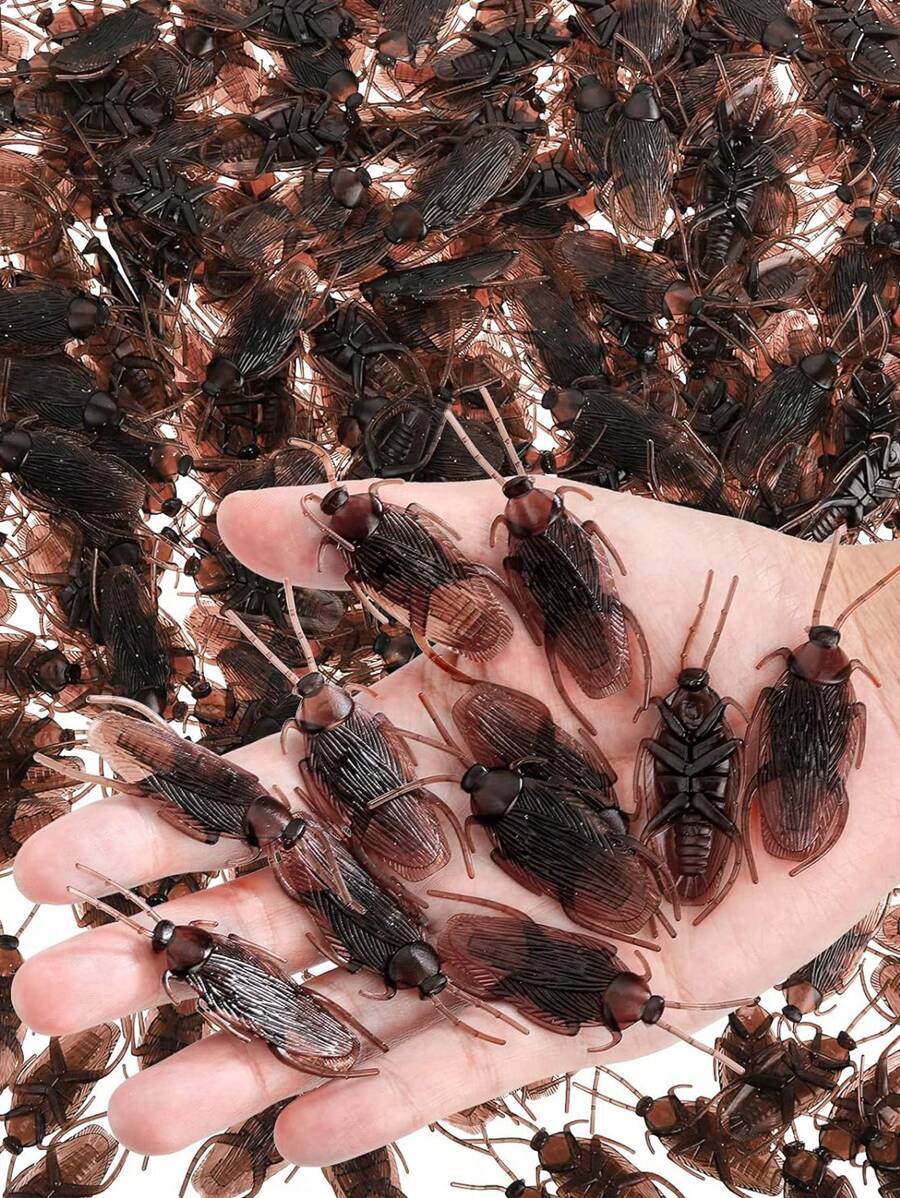 20pcs-Holloween Party Decor Fake Roaches, Realistic Plastic Roach Bugs ...