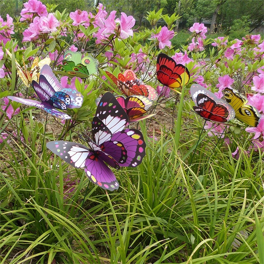 25 Three-Dimensional Simulated Butterflies In The Ground, Landscape ...