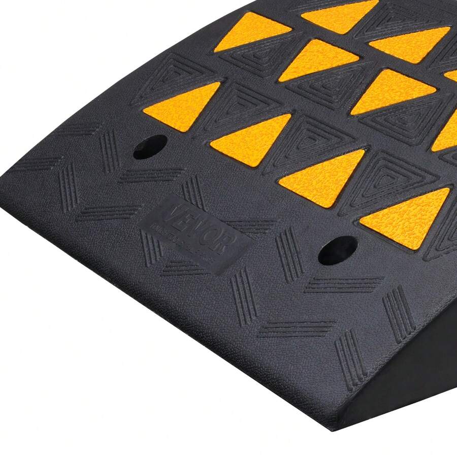VEVOR Rubber Curb Ramp 6" Rise Height Sidewalk Curb Ramp, 14.6" Width ...