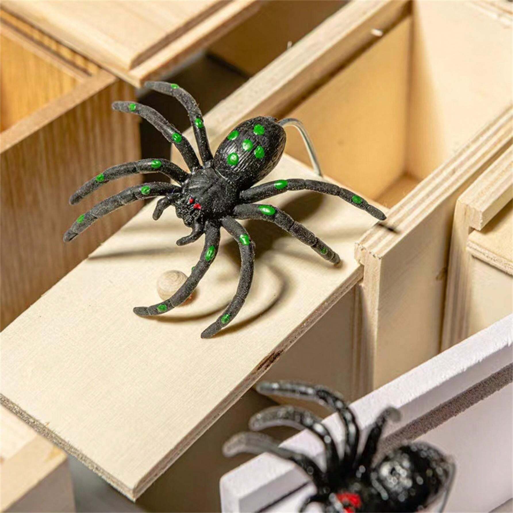 Prank Toy Small Wooden Box, Halloween Creepy Crawly Box, Scary Spider ...