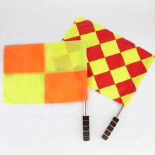 Marqueurs de ligne de match de football, drapeaux de touche d'arbitre ...