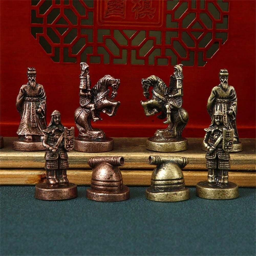 Creative Gift Chess Set, Retro Metal 3D Chess Pieces Terracotta ...