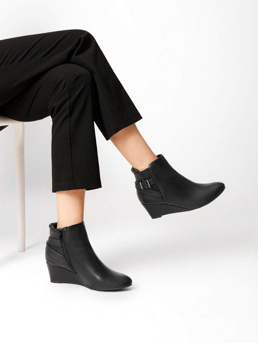 Women's Black Ankle Booties Low Wedge Heels Boots | SHEIN ITALIA