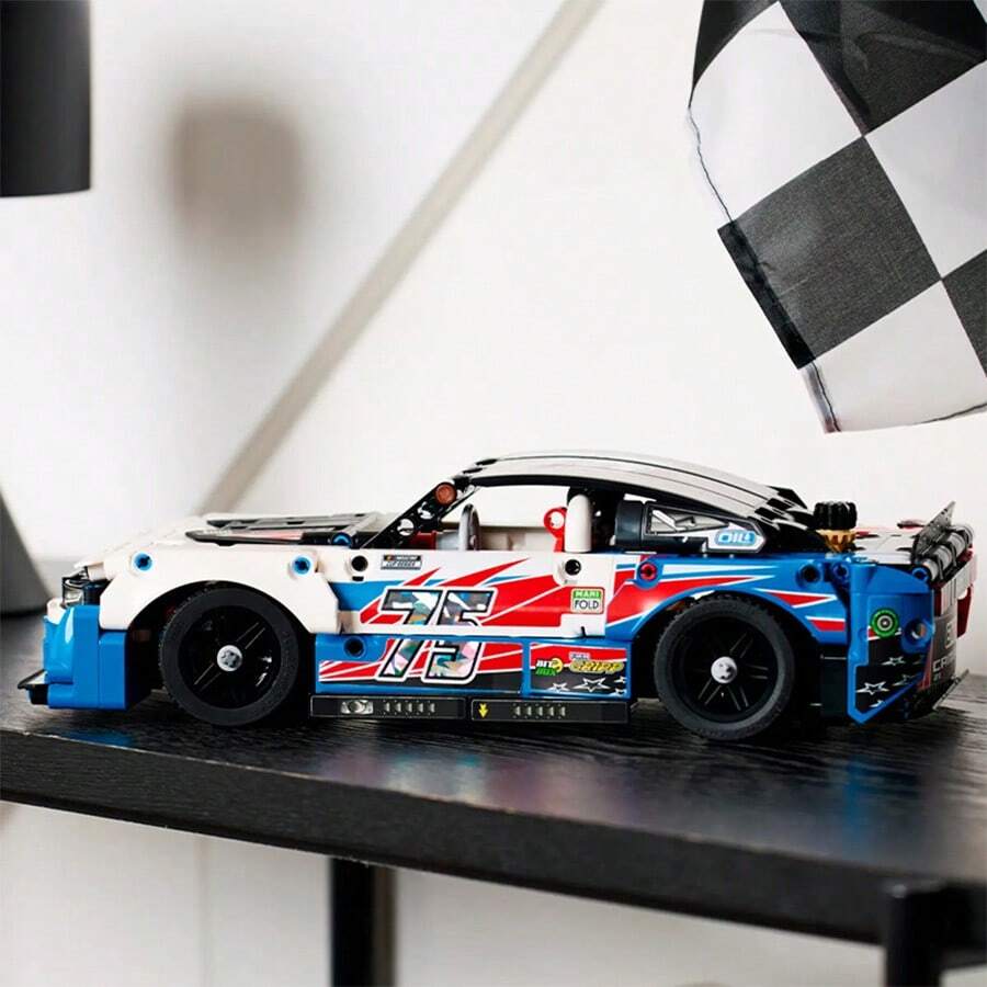 LEGO Technology Mechanical Series 42153 Chevrolet Camaro Racing Boys ...