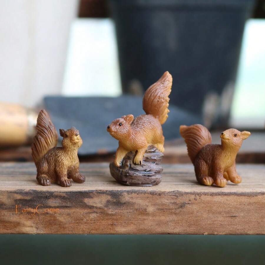 3pcs A Set Miniature Squirrels Forest Animals Figurines Resin Wild Set ...