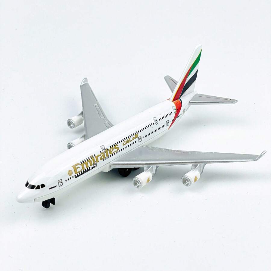 Modello di aereo della compagnia aerea degli Emirati Arabi Uniti, in ...