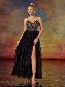 Etuikleid mit Spaghettiträgern, V-Ausschnitt und Perlenbesatz für ...