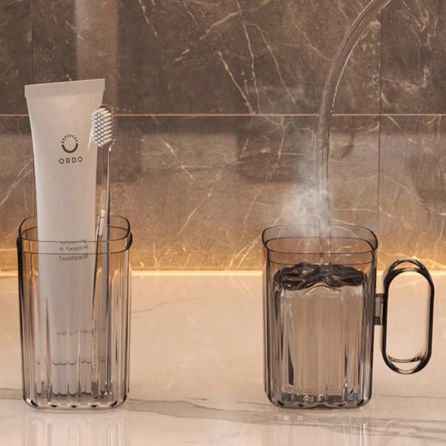 High Aesthetic Value Simple Travel Mouthwash For Couples Oversized ...