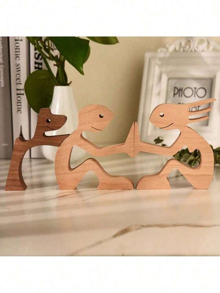 Couple's Wooden Statue With Love Hearth Small Decor Great Sculpture ...