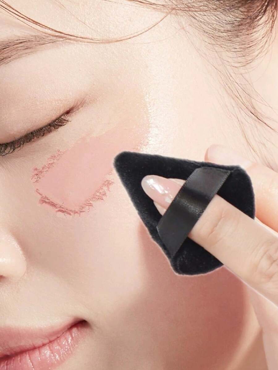 10-Pack Triangular Velvet Powder Puffs Designed For Contouring, Eyes ...