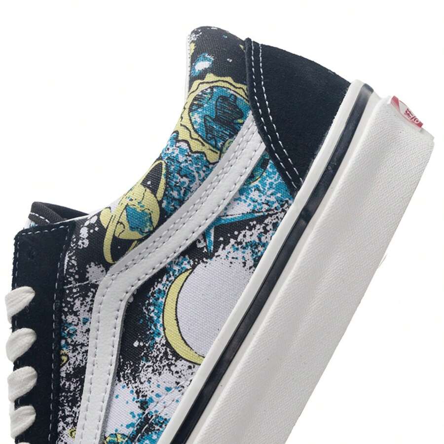 Vans Unisex Old Skool Classic Black & White Sneakers | SHEIN UK