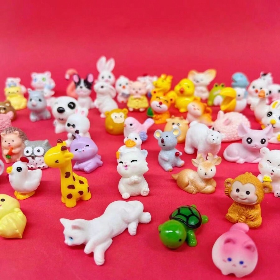 Miniature Cute Cartoon Animal Model Figurine, Assorted Glow-In-The-Dark ...