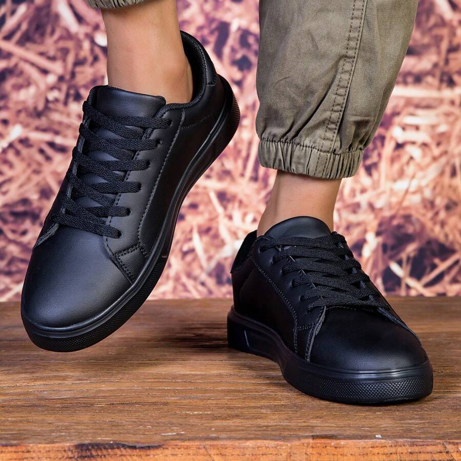 Men's All-Black Versatile Athleisure Shoes Are Lightweight And ...