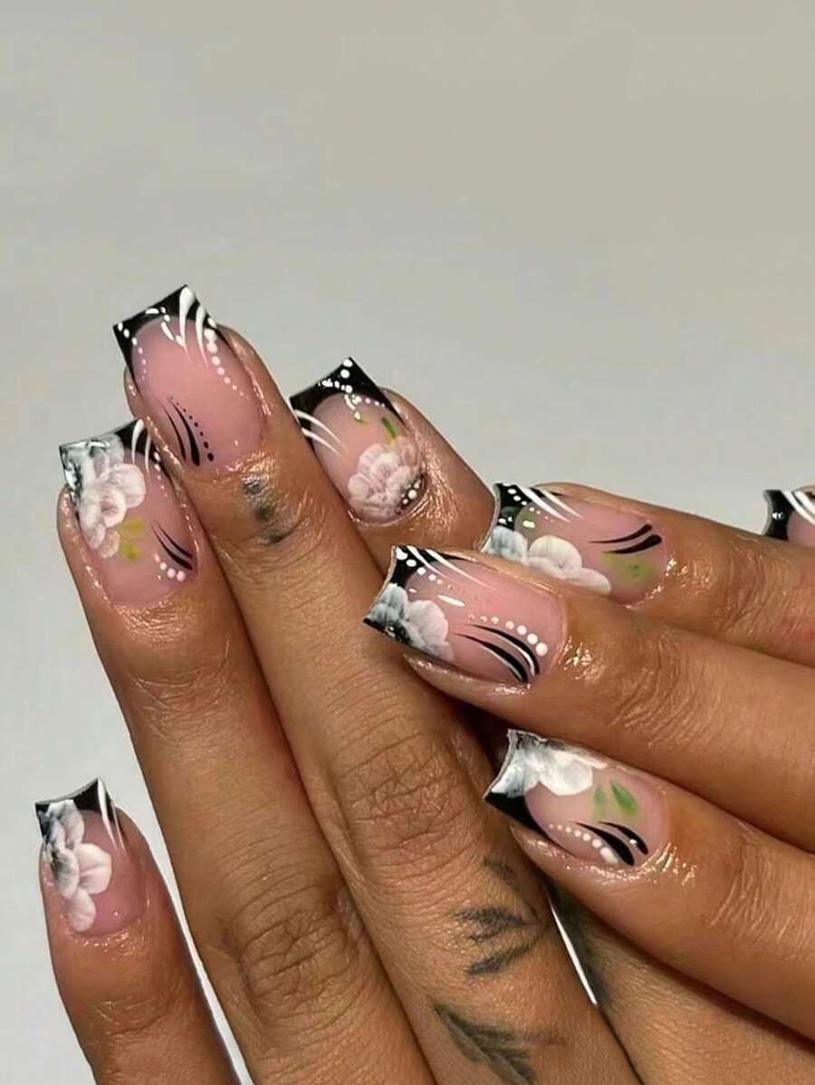 This Set Includes 24 European And American French Fake Nails, With ...