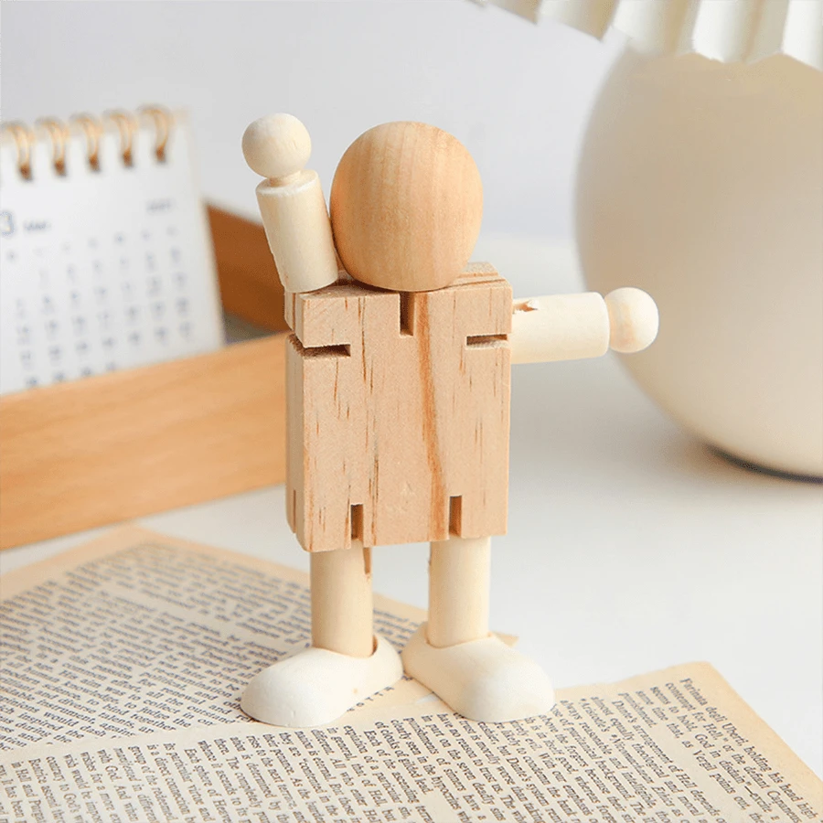 Poupée de robot en bois articulé en bois blanc, poupée peinte en bois ...
