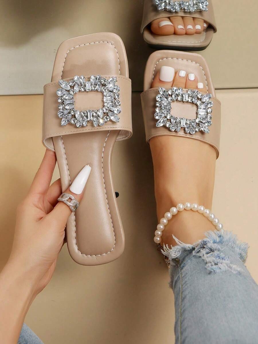 Chinelos com Aplicação de Cristais, Slides Chiques, Moda Coreana ...