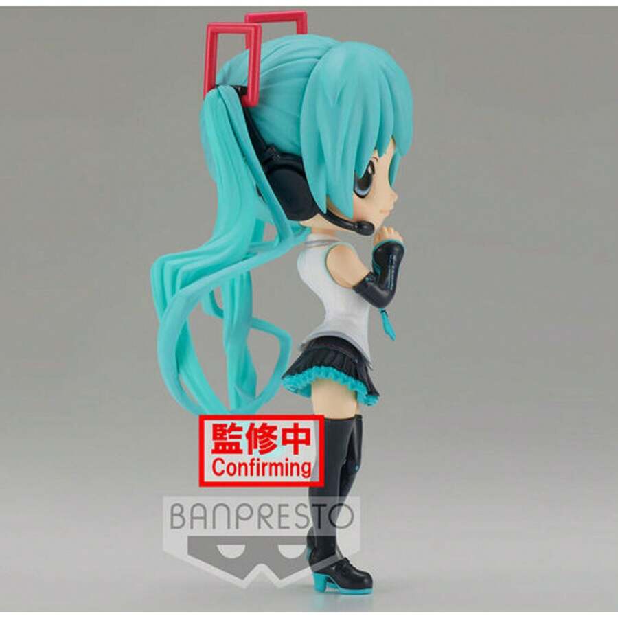 Banpresto | FIGURE V4X STYLE VER. B HATSUNE MIKU Q POSKET 14CM - High Quality Collectible Figure ...