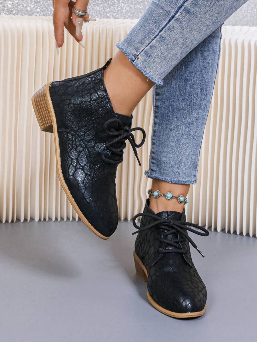 Thorn Queen Pointed Toe Sheepskin Ankle Boots For Women, Retro Flat ...