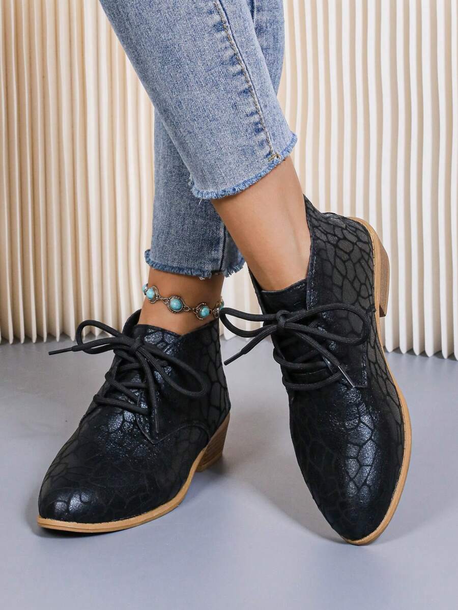 Thorn Queen Pointed Toe Sheepskin Ankle Boots For Women, Retro Flat ...