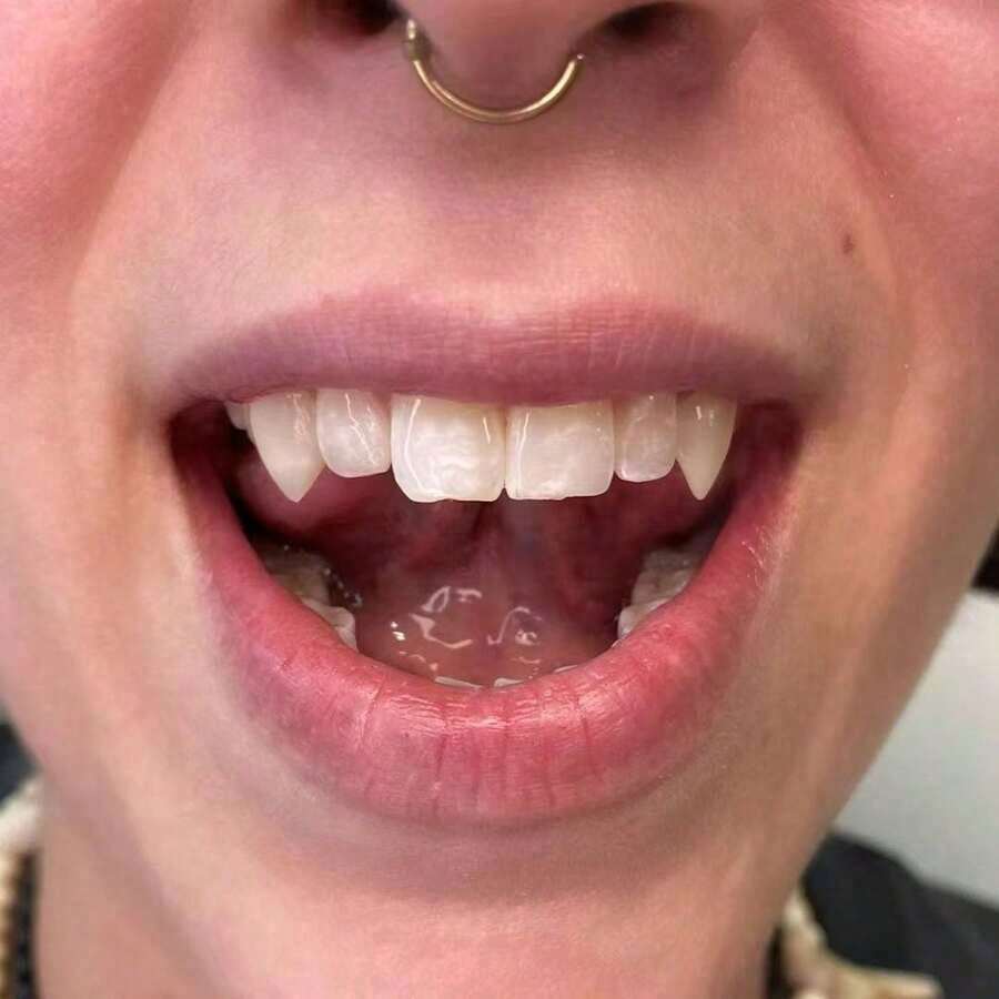 THATBOY 2PCS/SET Vampire Teeth Fangs Werewolf Teeth Cosplay Prop ...