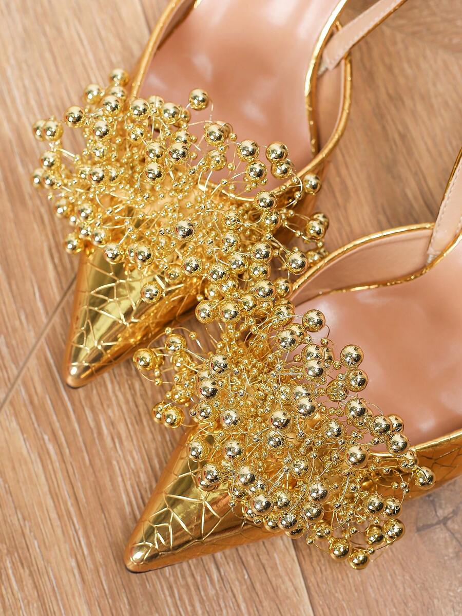 Sapato de Salto Alto com Detalhe de Laço e Strass, Ajuste Largo, Novo ...