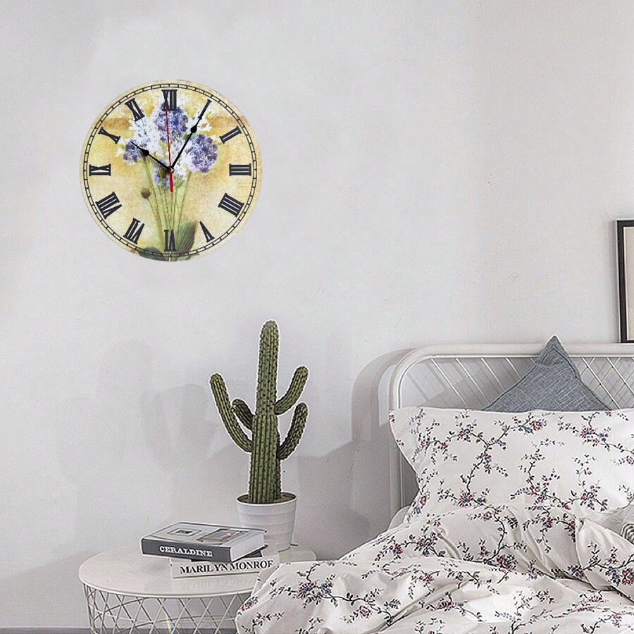Garden Style Clock. Farm Garden Retro. Simple Retro Bedroom Clock ...
