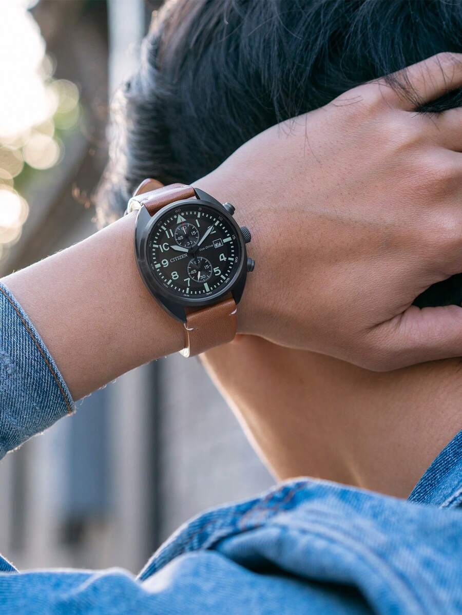 CITIZEN Orologio Eco-Drive da uomo con display del giorno, funzione di ...