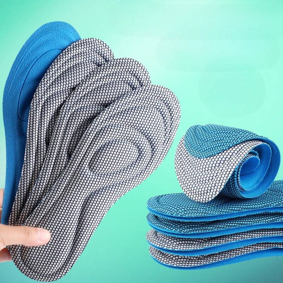 Solette da scarpe sportive morbide, che consentono di restare in piedi ...