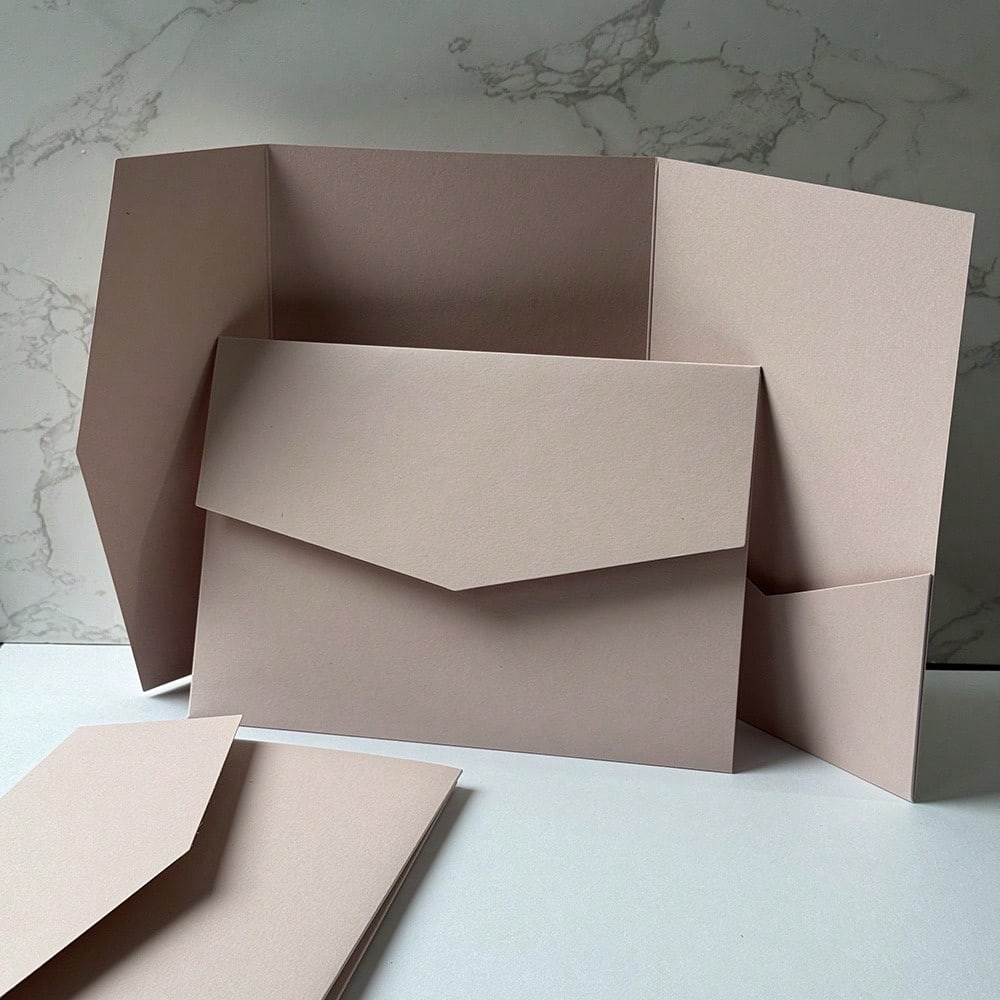 25 Pieces Tri-Fold Pocket Wedding Invitation Cover, Engagement XV ...