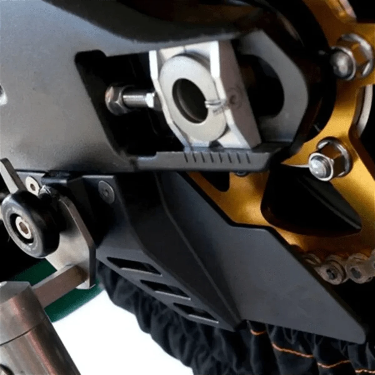 Motorcycle Drive Chain Cover Guide Protector For MT-09 SP MT09 Tracer 9 ...