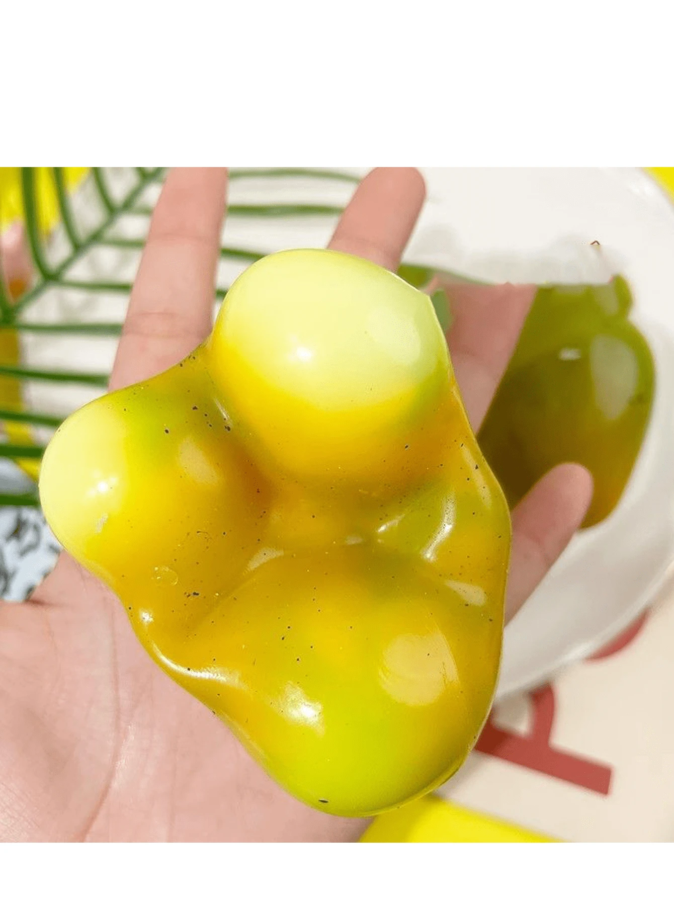 Thermochromic Mango Squeeze Toy, Creative Novel Stress Relief Fluid Toy ...