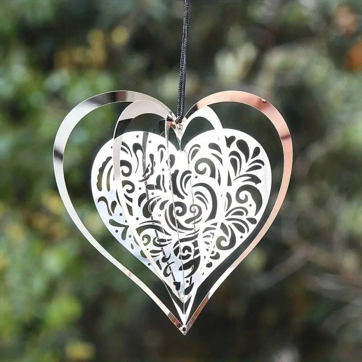 Unique 3D Heart Shaped Wind Chime Chimes With Stunning Visual Effect ...