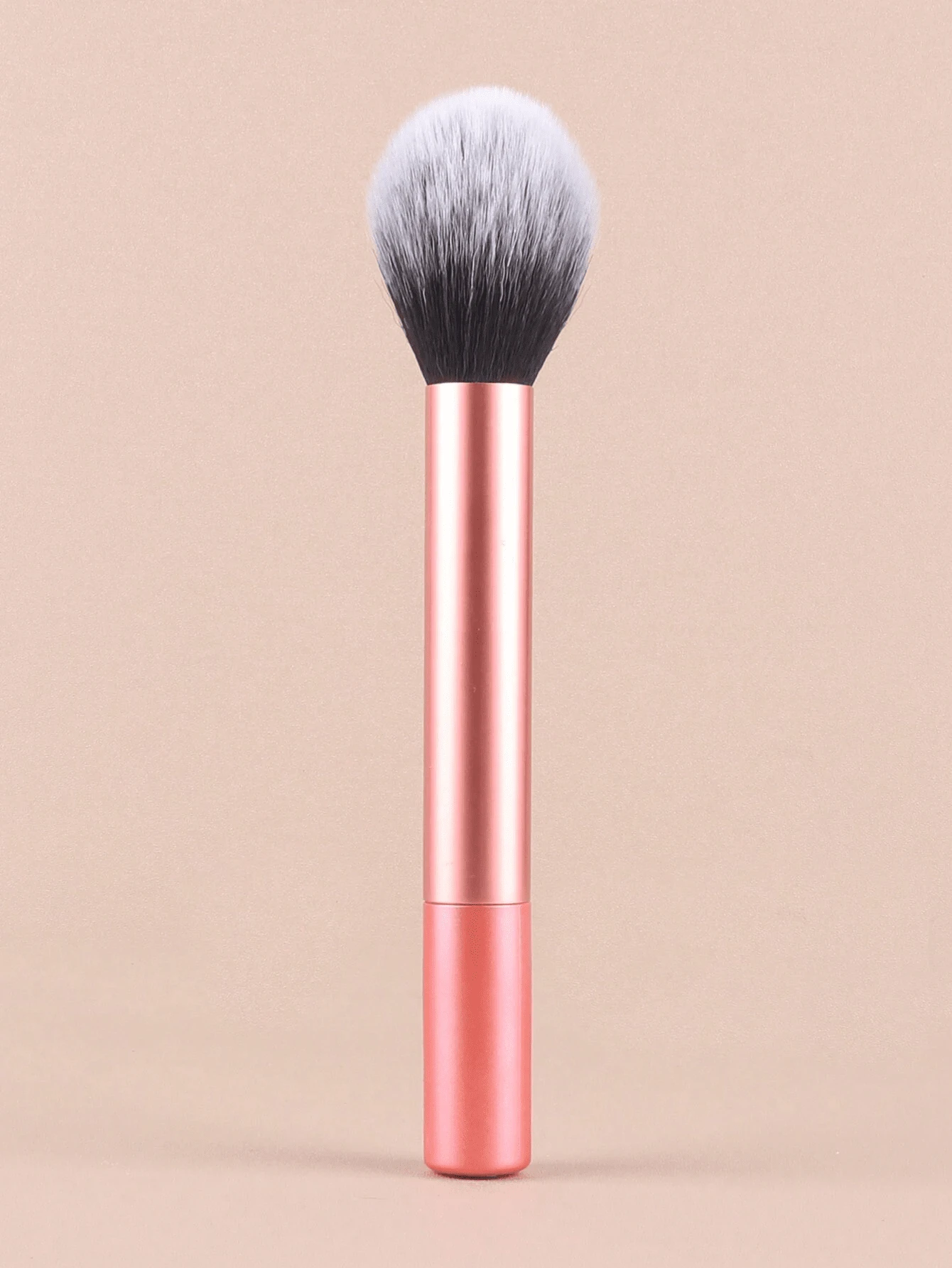 1pc Blush Brush With Soft Bristles For Powder & Blush Application On ...